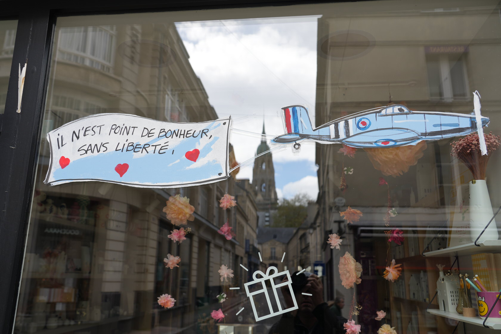 Pascal Falisse: The Best Artist in France You've Never Heard Of • Earth ...